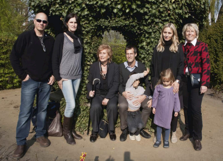 The Mekler/Mor family | Children of Bullenhuser Damm Association ...