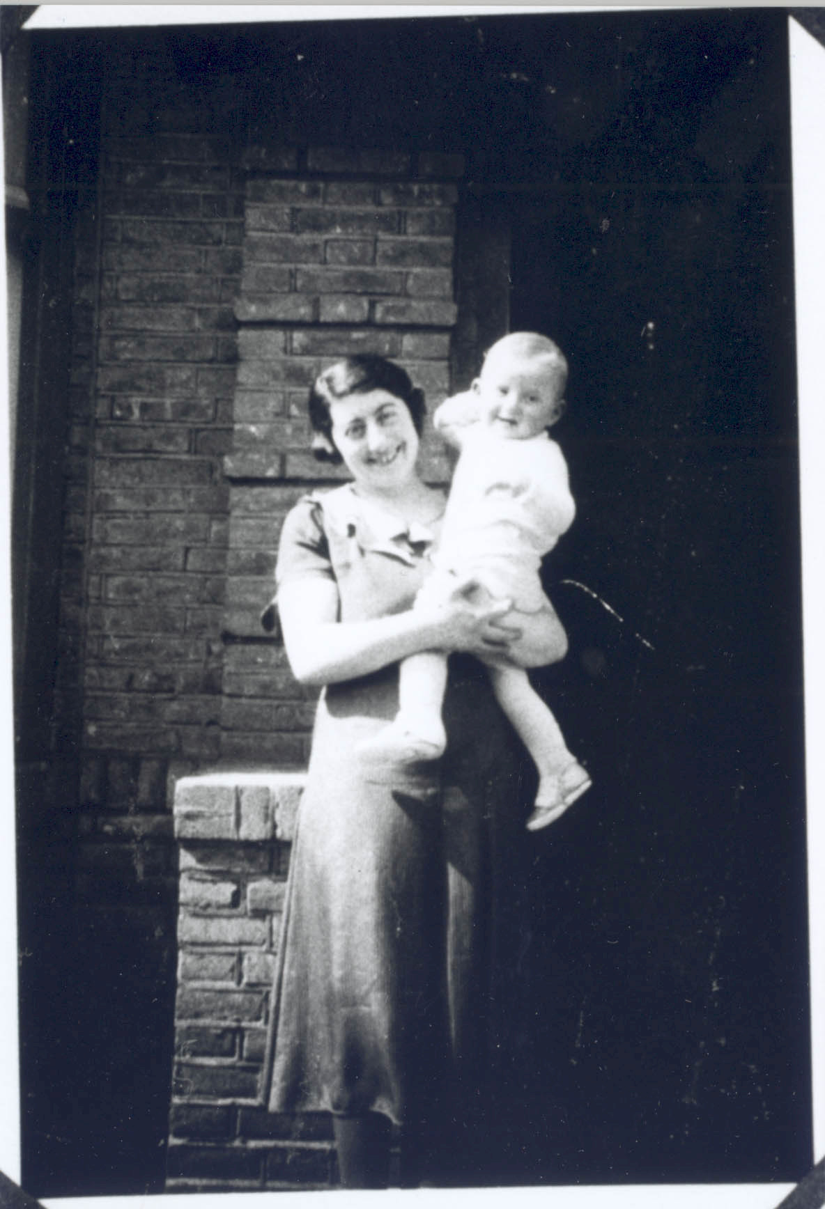 Eduard und Alexander Hornemann | Kinder vom Bullenhuser Damm e.V ...